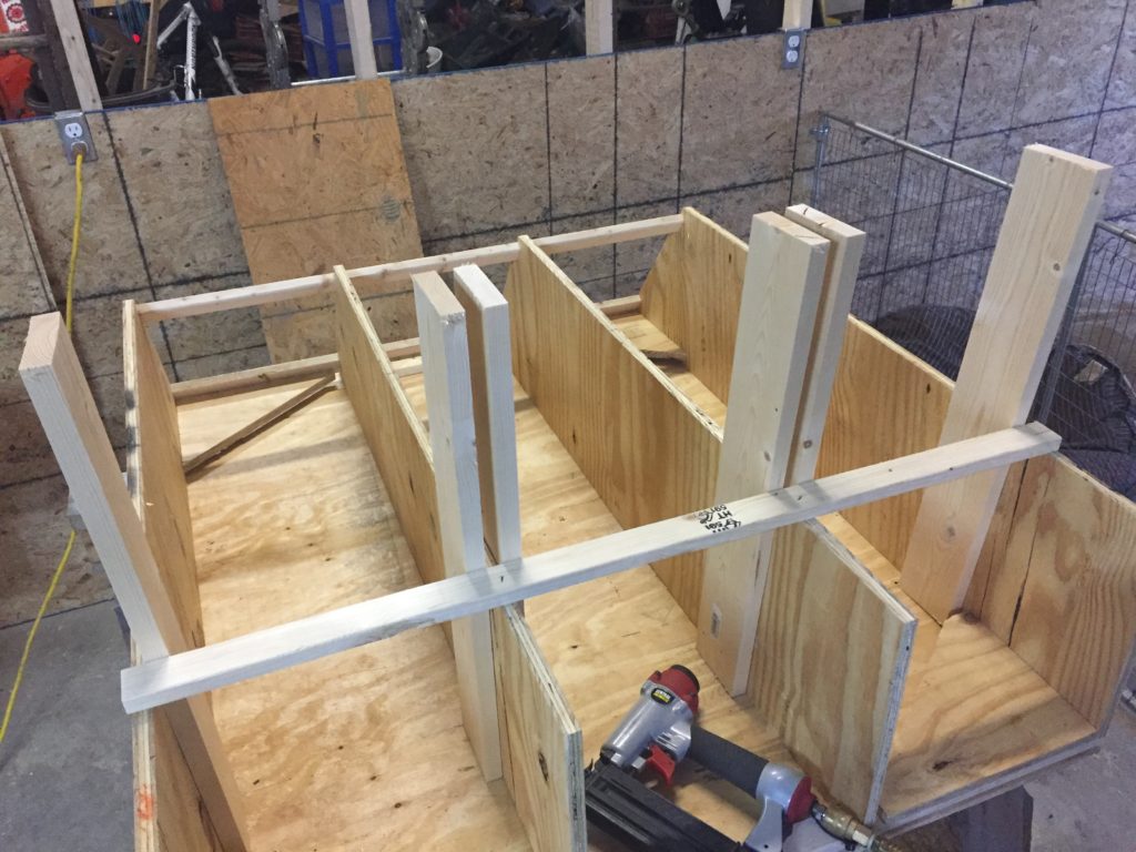 Roll-away Egg Nesting Boxes – Resoluteness